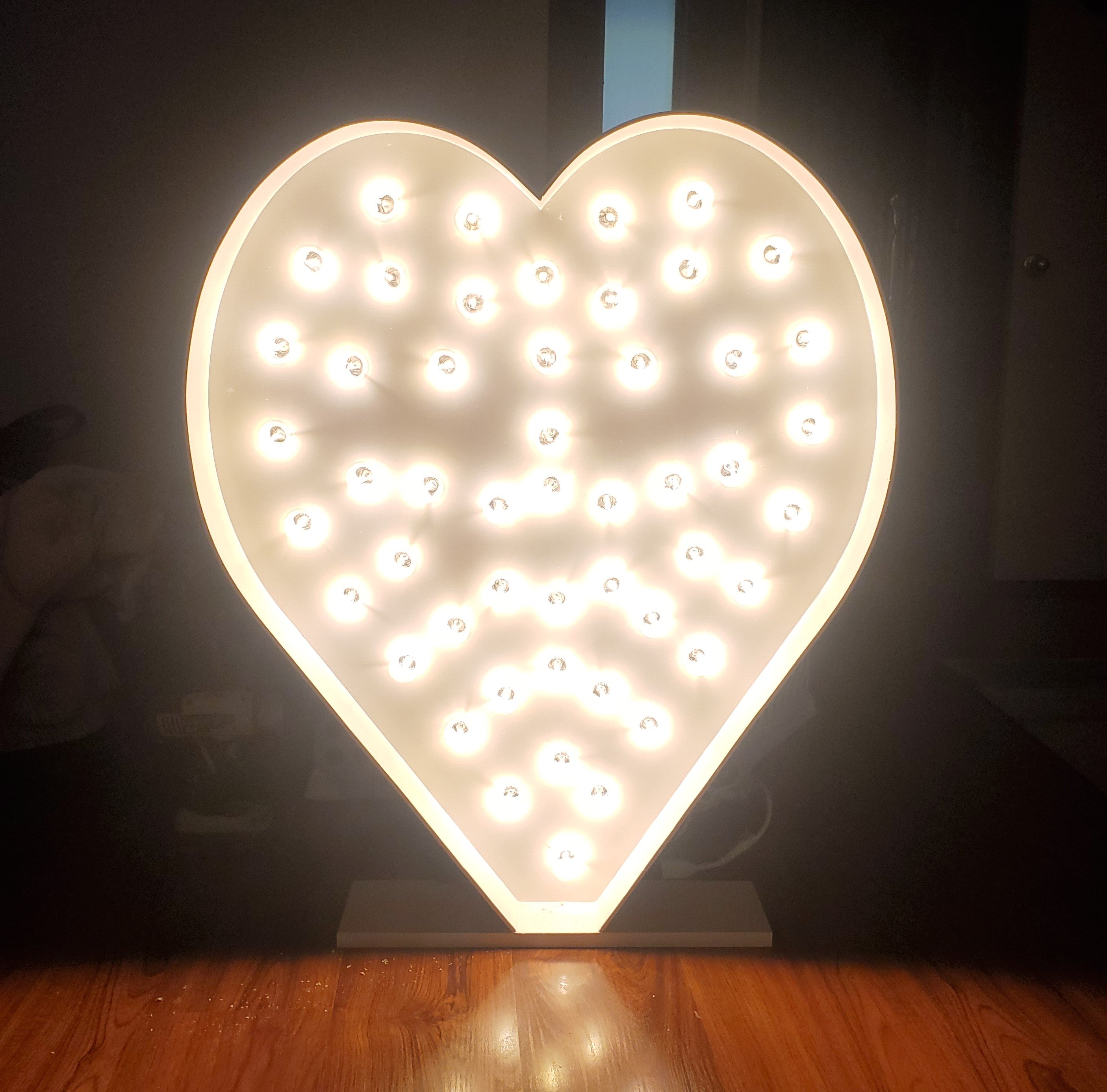 Marquee Heart – Prop Shop